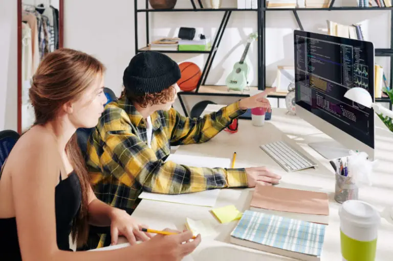 Quadratic Programming Vs. Linear Programming - Codingdeeply